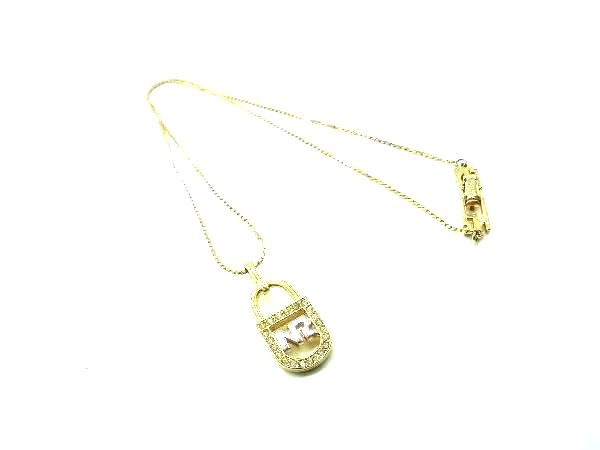 商品情報 ブランド名 NINA RICCI ニナリッチ 状態ランク ABランク(美品) ライン カラーゴールド系 素材 サイズ 全長:約44cmトップ W約1.2cm H約2.8cm ポケット 付属品画像内にあるものが全てになります シリア...