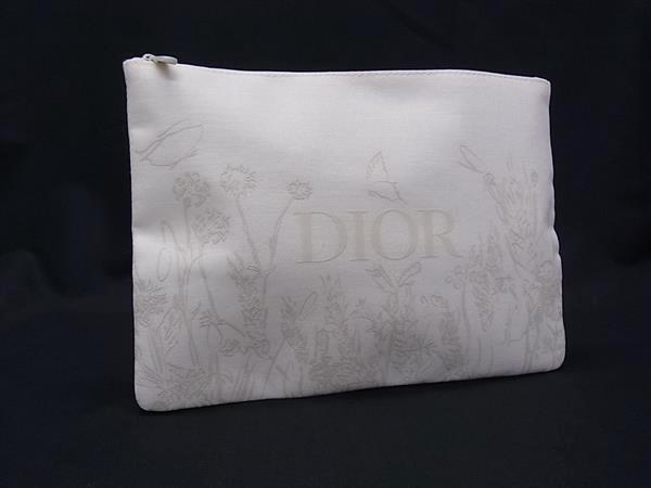 商品情報 ブランド名 ChristianDior クリスチャンディオール 状態ランク Aランク(美品) ライン カラーアイボリー系 素材 ポリエステル100％ サイズ(cm) W 約27.5cm　H 約19.5cm　D 約1cm サイズ(i...