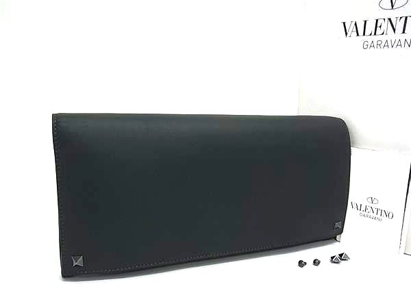 商品情報 ブランド名 VALENTINO GARAVANI ヴァレンティノ ガラヴァーニ 状態ランク Aランク(極美品) ライン カラーダークグレー系 素材 レザー サイズ(cm) W 約24cm　H 約11cm　D 約2cm サイズ(in...