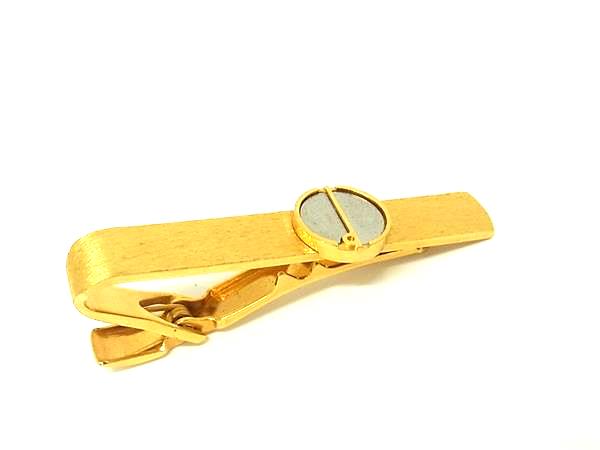 商品情報 ブランド名 dunhill ダンヒル 状態ランク Bランク ライン カラーゴールド系 素材 サイズ W 約5cm　H 約1.8cm ポケット 付属品画像内にあるものが全てになります シリアル及び刻印 状態使用感　擦れ　小傷 □□□...