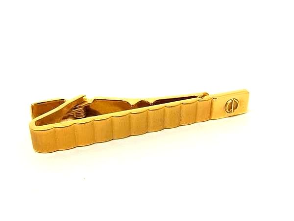 商品情報 ブランド名 dunhill ダンヒル 状態ランク ABランク(美品) ライン カラーゴールド系 素材 サイズ(cm) W 約5.2cm　H 約0.6cm サイズ(inch) W 約2.05inch　H 約0.24inch ポケット...