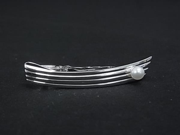 商品情報 ブランド名 MIKIMOTO ミキモト 状態ランク Aランク(極美品) ライン カラーシルバー系 素材 サイズ(cm) 全長：約5cmパール：約0.5mm サイズ(inch) ポケット 付属品画像内にあるものが全てになります シリ...