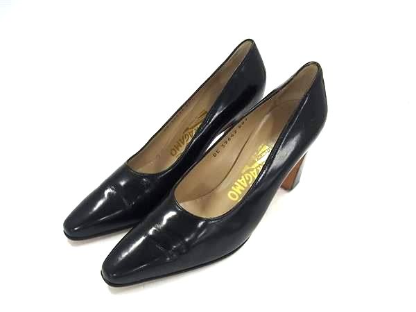 商品情報 ブランド名 Salvatore Ferragamo フェラガモ 状態ランク Bランク ライン カラーブラック系 素材 レザー サイズ 表記サイズ:5 (日本サイズ 約22cm)実寸:アウトソール 約22.5cm　踵の高さ 約8cm...