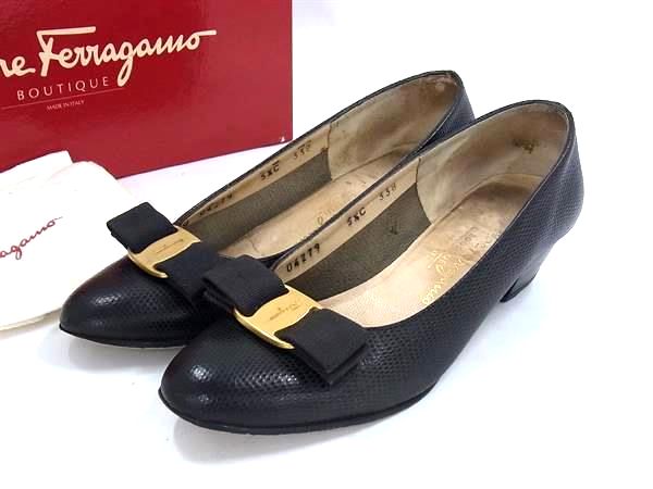 商品情報 ブランド名 Salvatore Ferragamo フェラガモ 状態ランク Bランク ライン カラーブラック系 素材 リザード型押しレザー サイズ(cm) 表記サイズ:5 1/2 (日本サイズ 約23.0cm)実寸:アウトソール ...