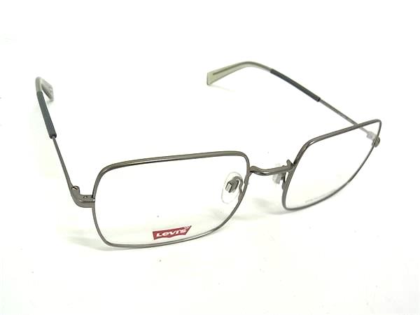 商品情報 ブランド名 Levi's リーバイス 状態ランク Aランク(極美品) ライン カラーシルバー系×レンズ クリア 素材 サイズ フレーム 約14cm　テンプル 約14cm　レンズ 縦 約4cm　横 約5.3cm ポケット 付属品画像...