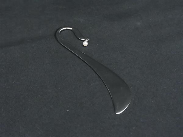 商品情報 ブランド名 MIKIMOTO ミキモト 状態ランク ABランク(美品) ライン カラーシルバー系 素材 サイズ(cm) 全長:約12cm幅:(最大)約1.5cm　パール:約4mm サイズ(inch) 全長:約4.72inch ポケ...