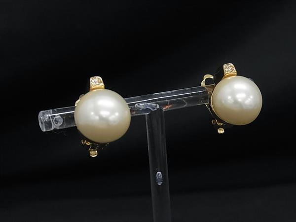 商品情報 ブランド名 NINA RICCI ニナリッチ 状態ランク ABランク(美品) ライン カラーアイボリー系×ゴールド系 素材 サイズ(cm) W 約1.5cm　H 約2cm サイズ(inch) W 約0.59inch　H 約0.79...