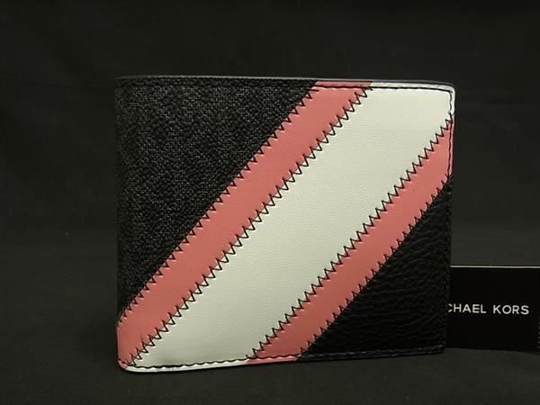 商品情報 ブランド名 MICHAEL KORS マイケルコース 状態ランク Sランク(未使用品) ライン カラーブラック系×ピンク系×アイボリー系 素材 PVC×レザー サイズ(cm) W 約11.5cm　H 約9.5cm　D 約1.5cm...