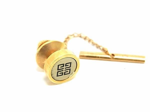 商品情報 ブランド名 GIVENCHY ジバンシィ 状態ランク ABランク ライン カラーゴールド系 素材 サイズ 全長:約5cm ポケット 付属品画像内にあるものが全てになります シリアル及び刻印 状態使用感小　擦れ小　くすみブランド刻印...