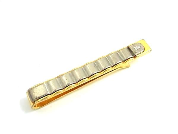 商品情報 ブランド名 ChristianDior クリスチャンディオール 状態ランク ABランク ライン カラーゴールド系×シルバー系 素材 サイズ 全長:約5cm ポケット 付属品画像内にあるものが全てになります シリアル及び刻印 状態使...