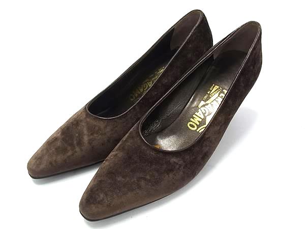 商品情報 ブランド名 Salvatore Ferragamo フェラガモ 状態ランク Bランク ライン カラーブラウン系 素材 スエード サイズ(cm) 表記サイズ:7 (日本サイズ 約24.0cm)アウトソール:約27.5cm　ヒールの高...