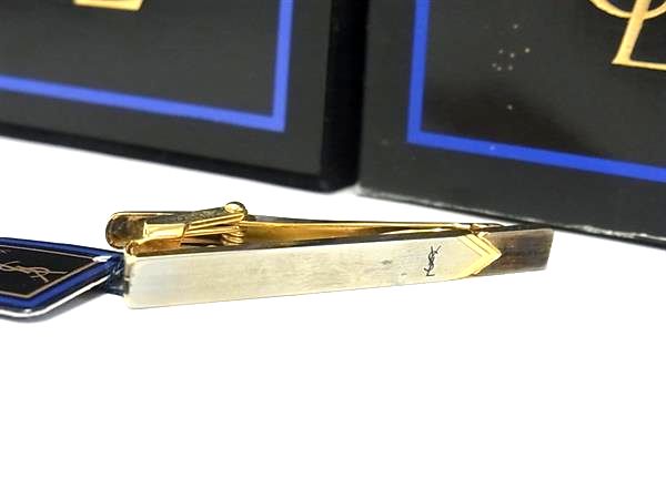 商品情報 ブランド名 YVESSAINTLAURENT イヴサンローラン 状態ランク Bランク ライン カラーシルバー系 素材 サイズ 全長:約5cm ポケット 付属品画像内にあるものが全てになります シリアル及び刻印 状態使用感小　擦れ小...