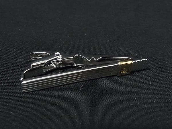 商品情報 ブランド名 ChristianDior クリスチャンディオール 状態ランク Aランク(美品) ライン カラーシルバー系 素材 サイズ(cm) 全長:約4.5cm サイズ(inch) 全長:約1.77inch ポケット 付属品画像内...