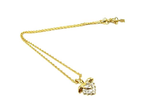 商品情報 ブランド名 NINA RICCI ニナリッチ 状態ランク ABランク(美品) ライン カラーゴールド系 素材 サイズ(cm) 全長:約42.7cmトップ:W 約1.6cm H 約1.9cm サイズ(inch) ポケット 付属品画像...