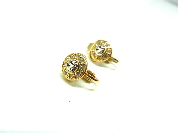 商品情報 ブランド名 NINA RICCI ニナリッチ 状態ランク Aランク(美品) ライン カラーゴールド系 素材 サイズ W 約0.9cm　H 約1.5cm ポケット 付属品画像内にあるものが全てになります シリアル及び刻印 状態使用感...