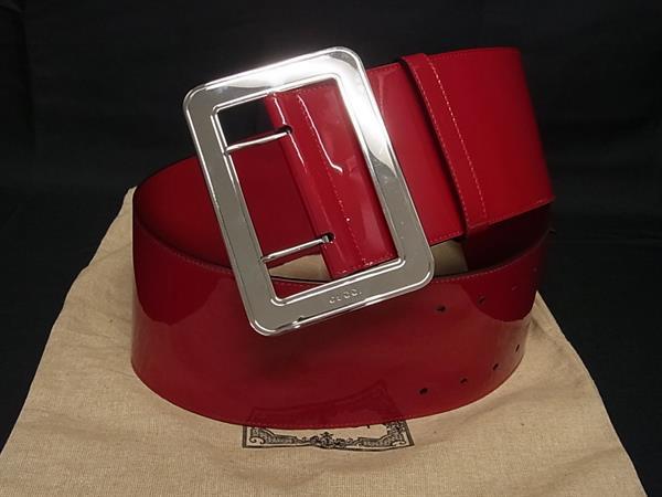 商品情報 ブランド名 GUCCI グッチ 状態ランク Aランク(極美品) ライン カラーレッド系 素材 パテントレザー サイズ(cm) 全長:約cm　ウエスト:約78cm〜約88cm(調節可能、ベルト穴×10)　ベルト幅:約9...