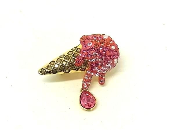 商品情報 ブランド名 SWAROVSKI スワロフスキー 状態ランク Aランク(美品) ライン カラーピンク系×ゴールド系 素材 サイズ(cm) W 約2cm　H 約3cm サイズ(inch) W 約0.79inch　H 約1.18inch...