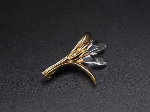 商品情報 ブランド名 SWAROVSKI スワロフスキー 状態ランク ABランク(美品) ライン カラーゴールド系×クリア 素材 サイズ 全長:約4cm ポケット 付属品画像内にあるものが全てになります シリアル及び刻印 状態使用感小　擦れ...