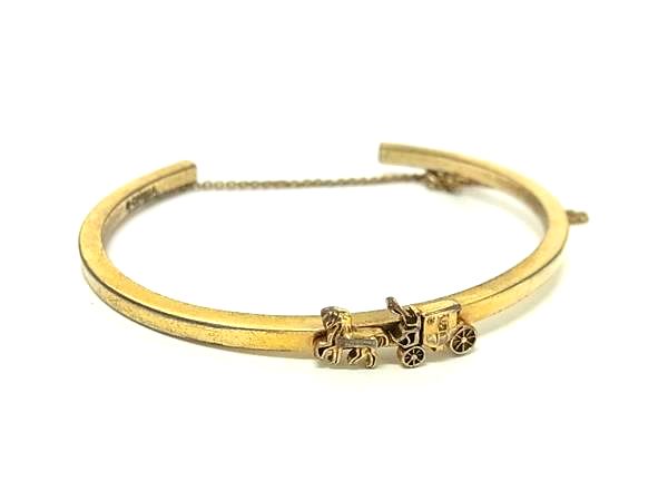 商品情報 ブランド名 COACH コーチ 状態ランク Bランク ライン カラーゴールド系 素材 サイズ 内周:約13.5cm幅:約0.3cm ポケット 付属品画像内にあるものが全てになります シリアル及び刻印 状態使用感　擦れ　くすみ □□...