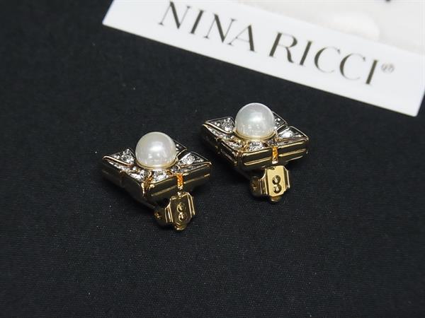 商品情報 ブランド名 NINA RICCI ニナリッチ 状態ランク ABランク(美品) ライン カラーゴールド系 素材 サイズ W 約1.8cm　H 約1.7cm ポケット 付属品画像内にあるものが全てになります シリアル及び刻印 状態使用...