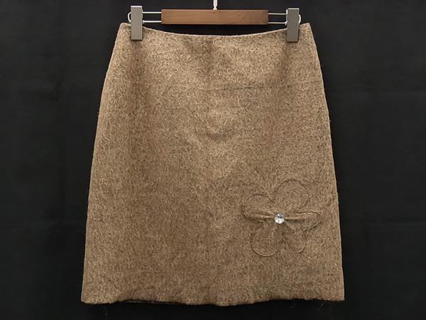 商品情報 ブランド名 SONIA RYKIEL ソニアリキエル 状態ランク Bランク ライン カラーブラウン系 素材 ポリエステル54％×アルパカ46％ サイズ 表記サイズ:40実寸:ウエスト 約72cm　総丈 約50cm ポケット 付属品...