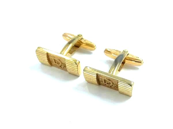 商品情報 ブランド名 ChristianDior クリスチャンディオール 状態ランク Bランク ライン カラーゴールド系 素材 サイズ W 約2cm　H 約1cm ポケット 付属品画像内にあるものが全てになります シリアル及び刻印 状態使用...