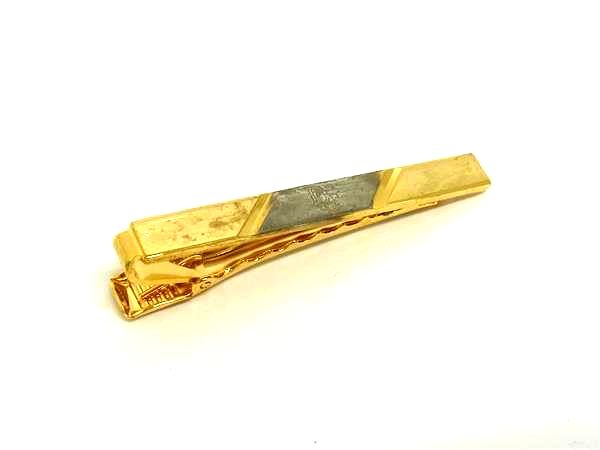 商品情報 ブランド名 ChristianDior ディオール 状態ランク Bランク ライン カラーゴールド系×シルバー系 素材 サイズ 全長:約5.3cm幅:約0.6cm ポケット 付属品画像内にあるものが全てになります シリアル及び刻印 ...