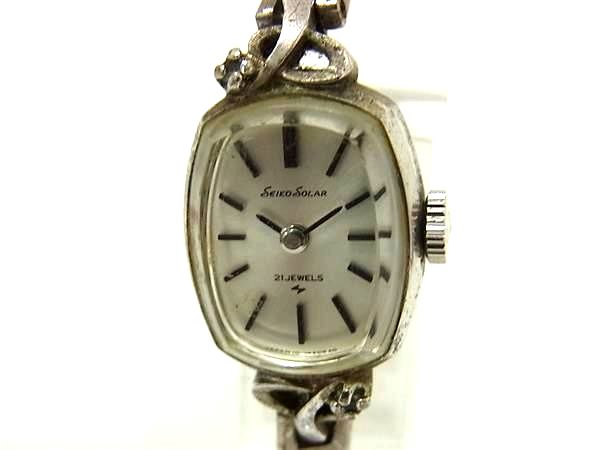 商品情報 ブランド名 SEIKO セイコー 状態ランク Bランク ライン カラーシルバー系 素材 SS サイズ(cm) フェイス:縦 約1.8cm　横 約1.5cm(リューズ含まず)　ブレス幅:約0.5cm　腕周り:約13.3cm サイズ(...