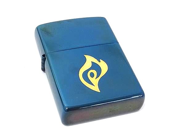 商品情報 ブランド名 ZIPPO ジッポー 状態ランク ABランク(美品) ライン カラーブルー系×ゴールド系 素材 サイズ(cm) W 約3.7cm　H 約5.5cm　D 約1.2cm サイズ(inch) W 約1.46inch　H 約2...