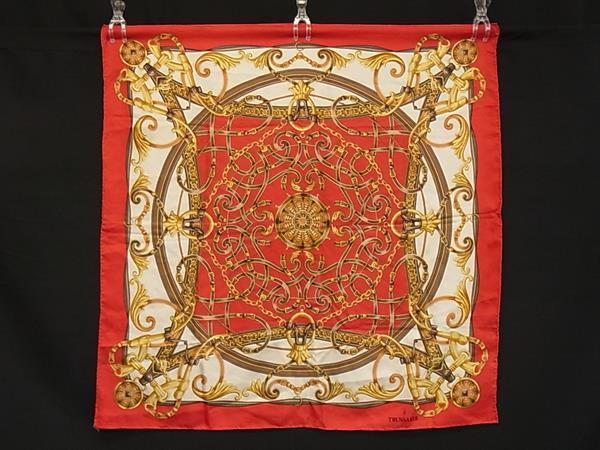 商品情報 ブランド名 TRUSSARDI トラサルディ 状態ランク Bランク ライン カラーレッド系 素材 シルク100% サイズ W 約87cm　H 約88cm ポケット 付属品画像内にあるものが全てになります シリアル及び刻印 状態使用...