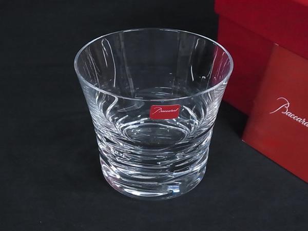 商品情報 ブランド名 Baccarat バカラ 状態ランク Sランク(未使用品) ライン カラークリア 素材 クリスタルガラス サイズ(cm) 口径 約9.6cm　高さ 約8.5cm　底面直径 約7cm サイズ(inch) ポケット 付属品...