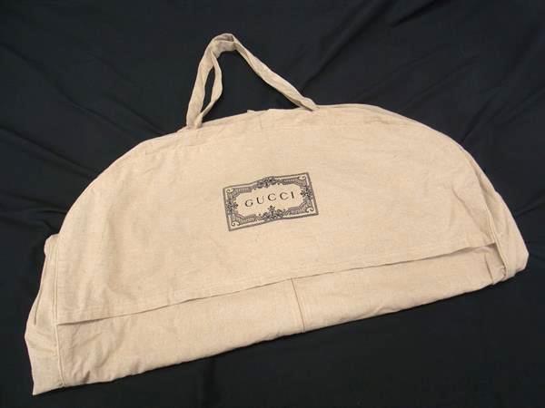 商品情報 ブランド名 GUCCI グッチ 状態ランク Bランク ライン カラーベージュ系 素材 コットン85％×ポリエステル15％ サイズ W 約75cm　H 約141cm　D 約10.5cm ポケット 付属品画像内にあるものが全てになりま...