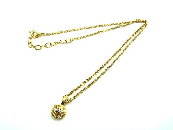 商品情報 ブランド名 NINA RICCI ニナリッチ 状態ランク ABランク(美品) ライン カラーゴールド系 素材 サイズ 全長:約41cmW 約1cm　H 約1.5cm ポケット 付属品画像内にあるものが全てになります シリアル及び刻...