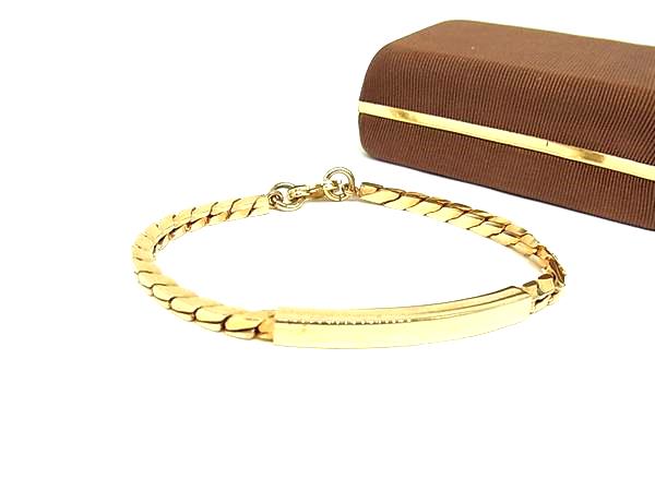 商品情報 ブランド名 Anson アンソン 状態ランク Bランク ライン カラーゴールド系 素材 サイズ 全長:約21.2cm ポケット 付属品画像内にあるものが全てになります シリアル及び刻印 状態使用感　擦れ小　小傷　くすみ □□□　状...