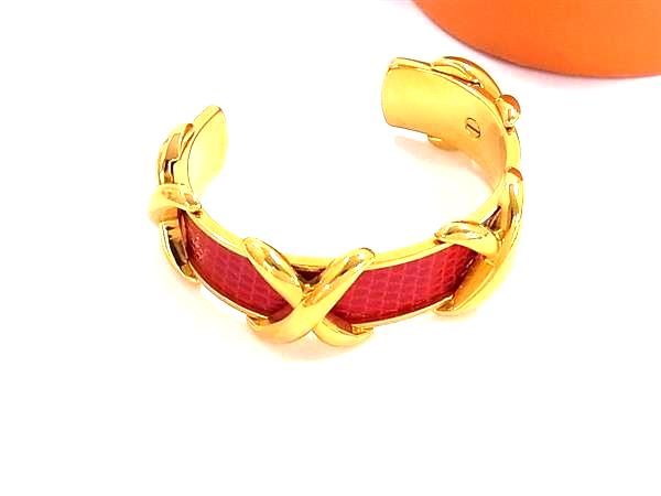 商品情報 ブランド名 HERMES エルメス 状態ランク SAランク(新品同様) ライン カラーゴールド系×レッド系 素材 リザード サイズ 内周 約12.7cm　幅 約1.5cm ポケット 付属品画像内にあるものが全てになります シリアル...