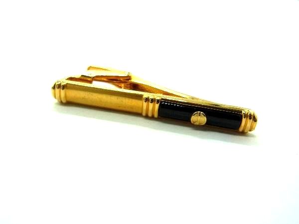 商品情報 ブランド名 dunhill ダンヒル 状態ランク ABランク(美品) ライン カラーゴールド系×ブラック系 素材 サイズ(cm) 全長:約4.8cm サイズ(inch) ポケット 付属品画像内にあるものが全てになります シリアル及...