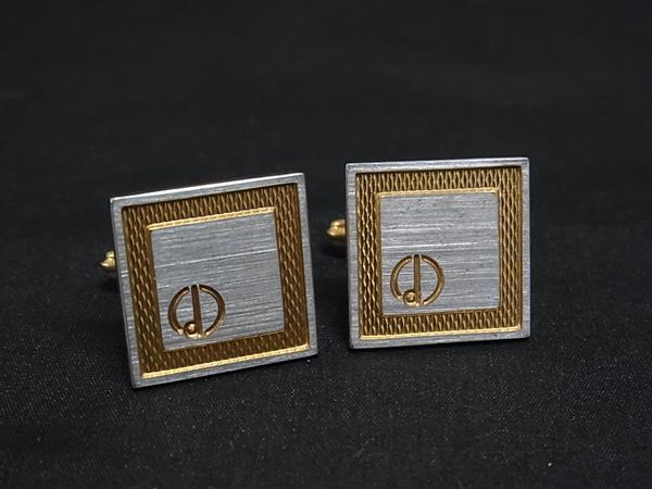 商品情報 ブランド名 dunhill ダンヒル 状態ランク ABランク(美品) ライン カラーシルバー系×ゴールド系 素材 サイズ W 約1.8cm　H 約1.8cm ポケット 付属品画像内にあるものが全てになります シリアル及び刻印 状態...