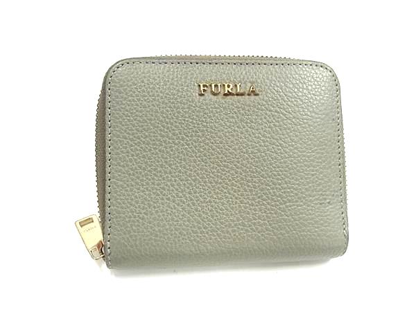 商品情報 ブランド名 FURLA フルラ 状態ランク Bランク ライン カラーグレー系 素材 レザー サイズ W 約11cm　H 約9.5cm　D 約2cm ポケット中 ポケット×2　札入れ×1　小銭入れ×1　カード入れ×3 付属品画像内に...