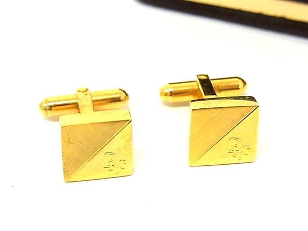 商品情報 ブランド名 ChristianDior クリスチャンディオール 状態ランク Bランク ライン カラーゴールド系 素材 サイズ(cm) W 約1.3cm　H 約1.3cm サイズ(inch) ポケット 付属品画像内にあるものが全てに...