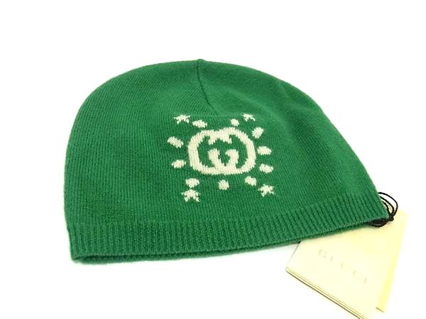 商品情報 ブランド名 GUCCI グッチ 状態ランク Sランク(展示品) ライン カラーグリーン系 素材 ウール100％ サイズ 表記サイズ:L実寸:W 約19cm　H 約16.5cm　頭周り 約42.5cm ポケット 付属品画像内にあるも...