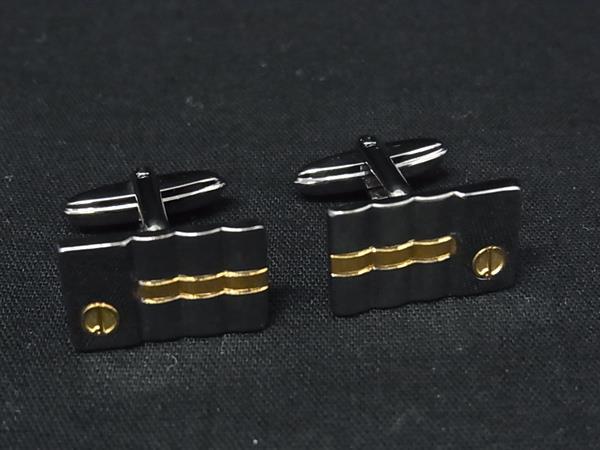 商品情報 ブランド名 dunhill ダンヒル 状態ランク Bランク ライン カラーシルバー系×ゴールド系 素材 サイズ(cm) W 約1.9cm　H 約1.1cm サイズ(inch) ポケット 付属品画像内にあるものが全てになります シリ...