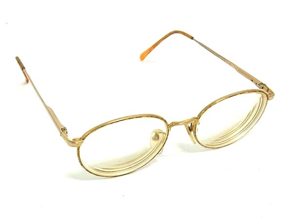 商品情報 ブランド名 CHARMANT シャルマン 状態ランク Bランク ライン カラーゴールド系×レンズ クリア 素材 サイズ(cm) フレーム 約13.2cm　テンプル 約12.2cm　レンズ 縦 約4.3cm　横 約5cm サイズ(i...