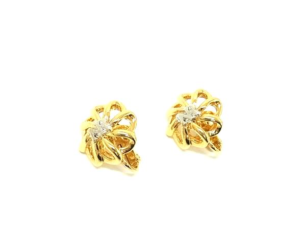商品情報 ブランド名 NINA RICCI ニナリッチ 状態ランク Aランク(極美品) ライン カラーゴールド系×シルバー系 素材 サイズ(cm) W 約1.5cm　H 約1.5cm サイズ(inch) ポケット 付属品画像内にあるものが全...