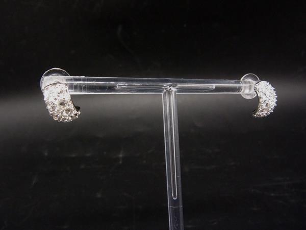 商品情報 ブランド名 SWAROVSKI スワロフスキー 状態ランク ABランク ライン カラーシルバー系×クリア 素材 サイズ(cm) W 約0.8cm　H 約1.3cm サイズ(inch) W 約0.31inch　H 約0.51inch...