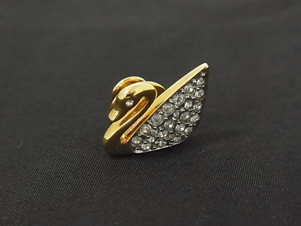 商品情報 ブランド名 SWAROVSKI スワロフスキー 状態ランク ABランク(美品) ライン カラーゴールド系 素材 サイズ(cm) W 約2.1cm　H 約1.6cm サイズ(inch) W 約0.83inch　H 約0.63inch...