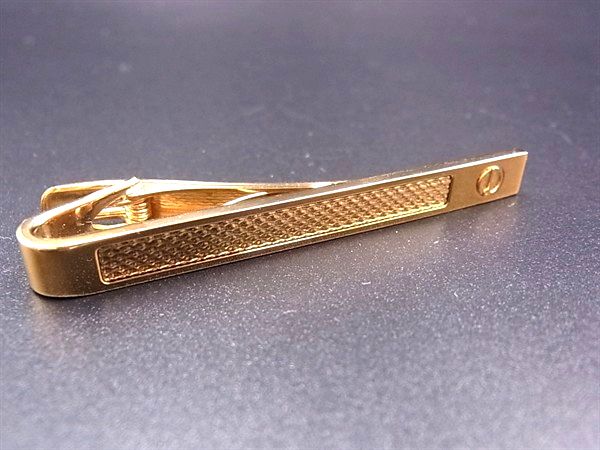 商品情報 ブランド名 dunhill ダンヒル 状態ランク BCランク ライン カラーゴールド系 素材 サイズ(cm) 全長:約5.9cm サイズ(inch) ポケット 付属品画像内にあるものが全てになります シリアル及び刻印 状態使用感　...