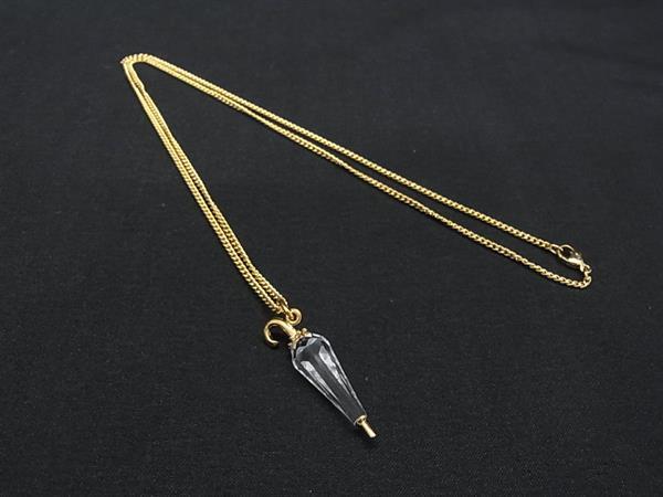 商品情報 ブランド名 SWAROVSKI スワロフスキー 状態ランク ABランク(美品) ライン カラークリア×ゴールド系 素材 サイズ(cm) 全長:約52.8cmトップ:W 約0.7cm　H 約3cm サイズ(inch) 全長:約20....