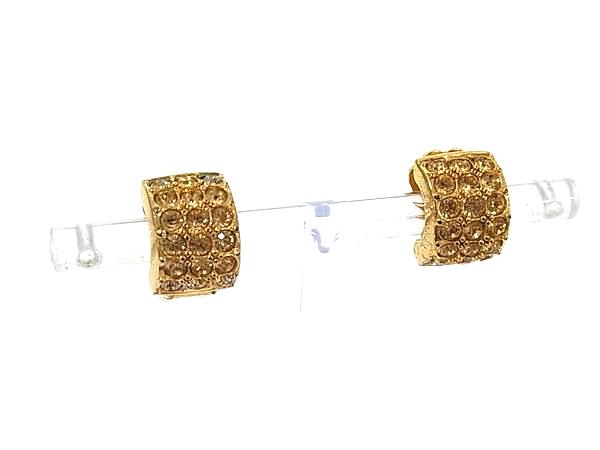 商品情報 ブランド名 SWAROVSKI スワロフスキー 状態ランク Bランク ライン カラーゴールド系 素材 サイズ(cm) W 約1cm　H 約1.3cm サイズ(inch) W 約0.39inch　H 約0.51inch ポケット 付...