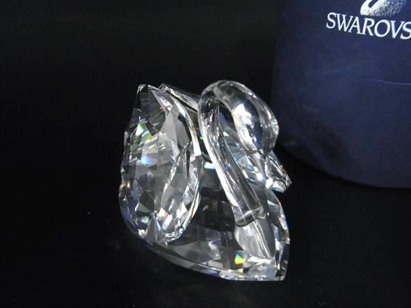 商品情報 ブランド名 SWAROVSKI スワロフスキー 状態ランク Sランク(展示品) ライン カラークリア 素材 サイズ(cm) W 約7.5cm　H 約5.5cm　D 約4cm サイズ(inch) ポケット 付属品画像内にあるものが全...