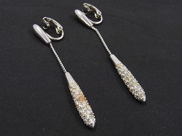 商品情報 ブランド名 SWAROVSKI スワロフスキー 状態ランク ABランク ライン カラーシルバー系 素材 サイズ(cm) W 約0.5cm　H 約6.3cm サイズ(inch) ポケット 付属品画像内にあるものが全てになります シリ...